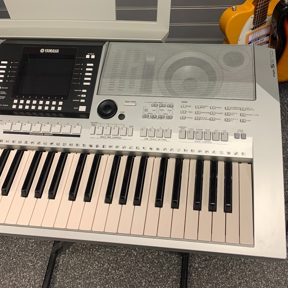 Yamaha PSR S910 arranger workstation keyboard - Own4Less